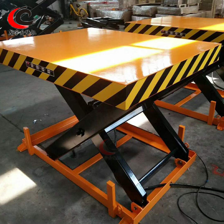Warehouse Hand Control Hydraulic Scissor Lift Platform CE Certification
